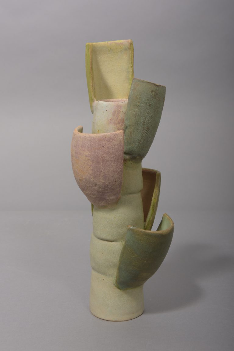Beate Kuhn – Ceramics and sculpture in the Galerie Metzger
